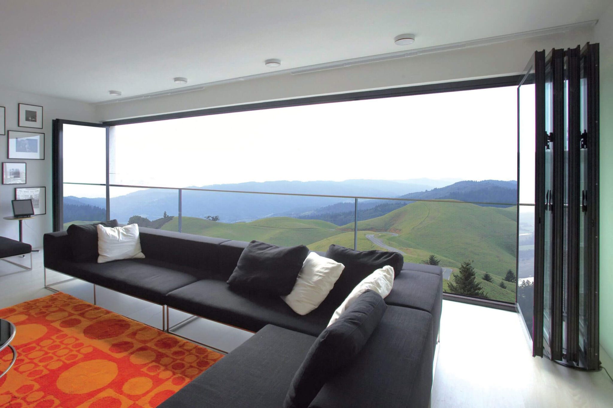 FOLDING & SLIDING WINDOWS – Encore Pergola